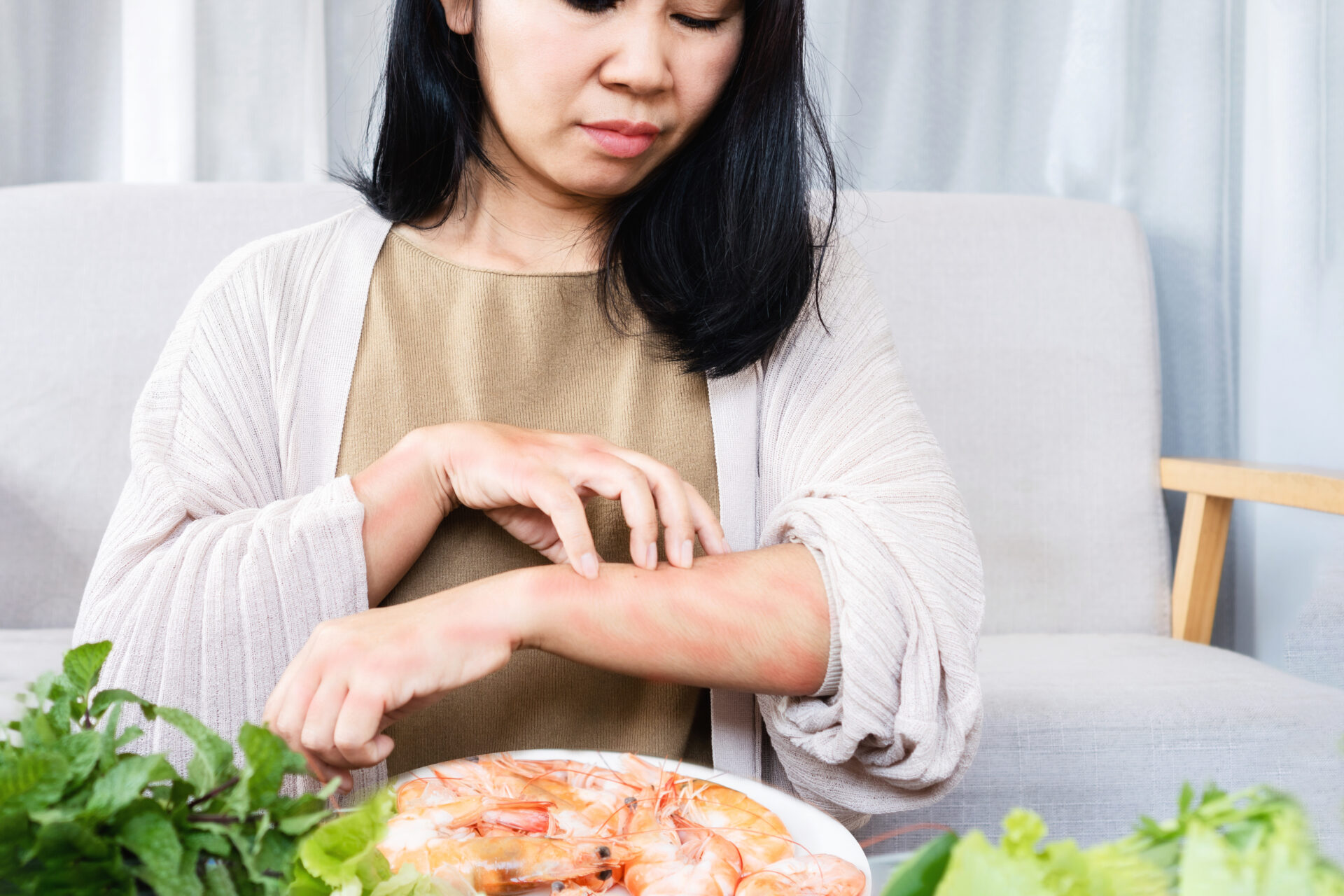 What Are The 4 Stages of Anaphylaxis? And Other FAQs